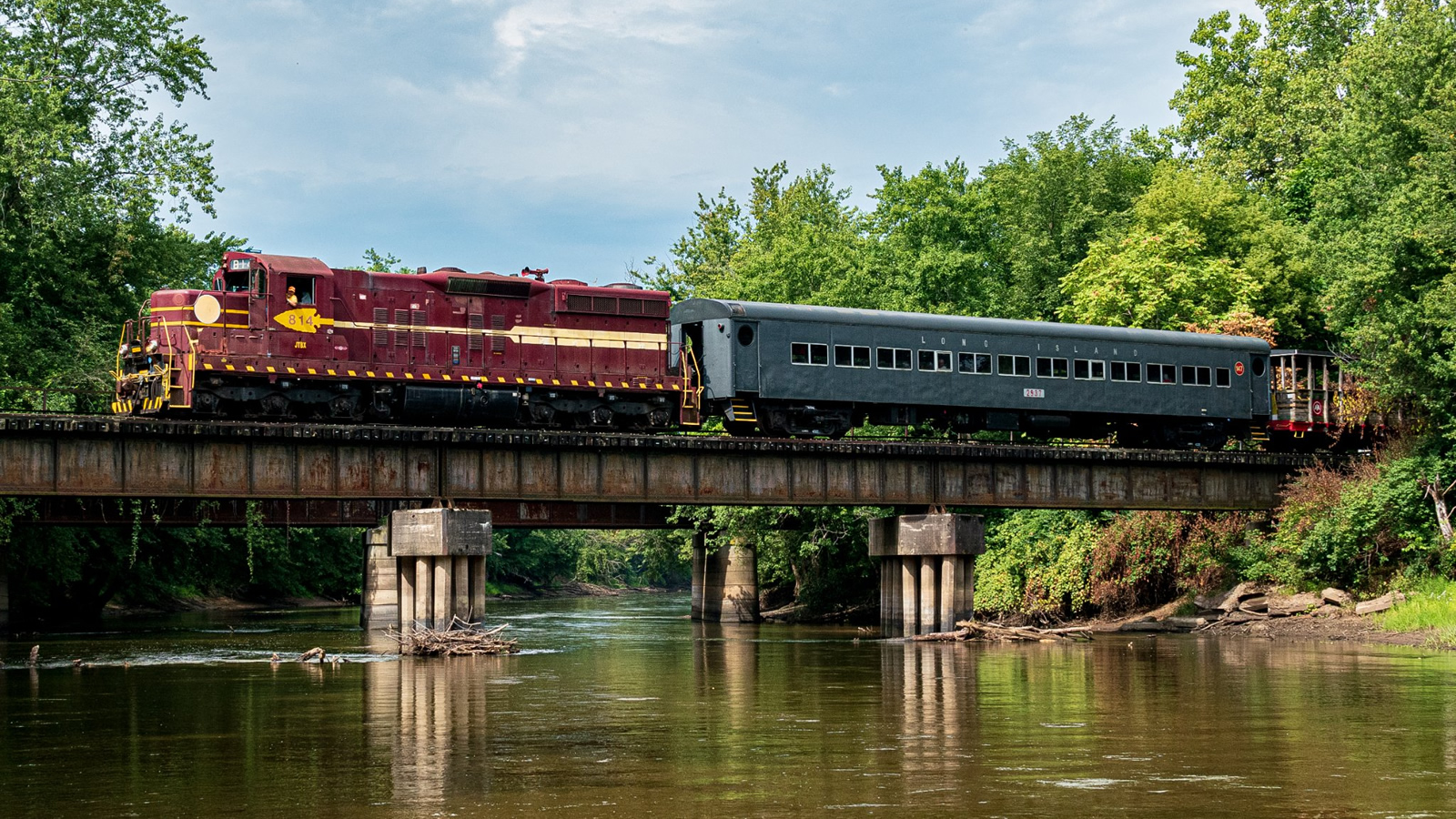 Charter a Train :: Hoosier Valley Railroad Museum